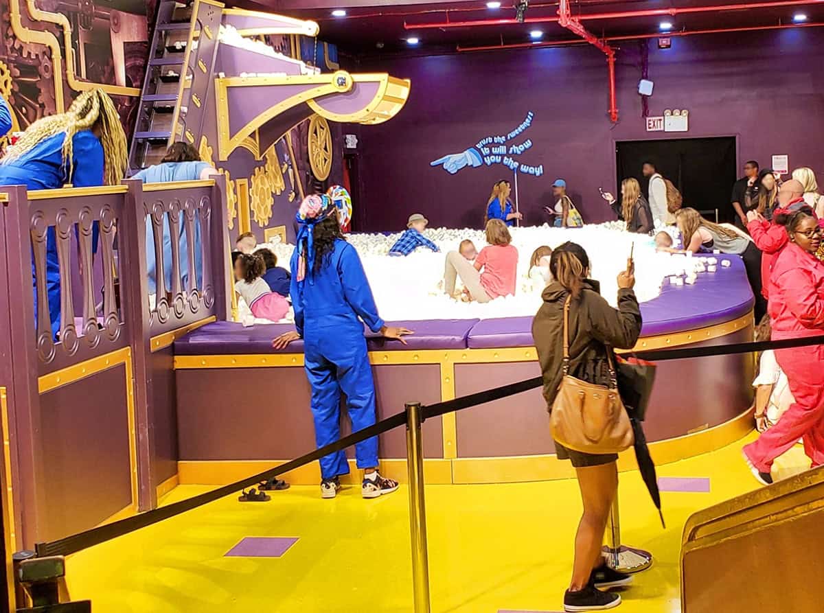 Candytopia: spend an hour immersed in a candy land - Amy Ever After