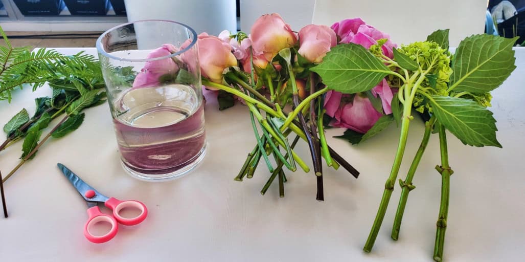 How to arrange flowers in a vase - Amy Ever After